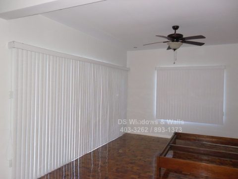 PVC Vertical with Valence